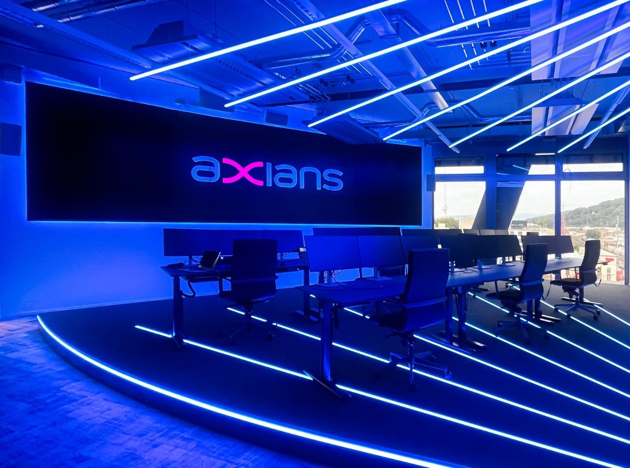 Il case study Axians | Impresoft Engage